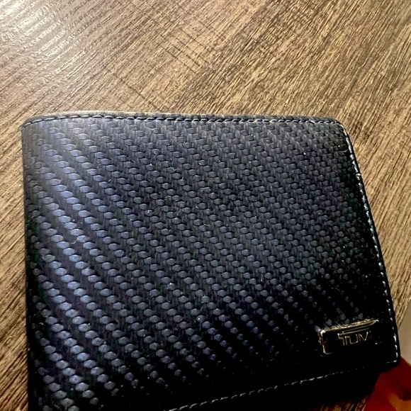 Tumi | Accessories | Tumi Wallet | Poshmark